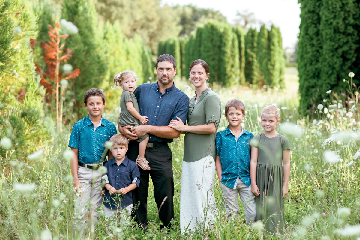 The Stoltzfus Family - Di Images LLC