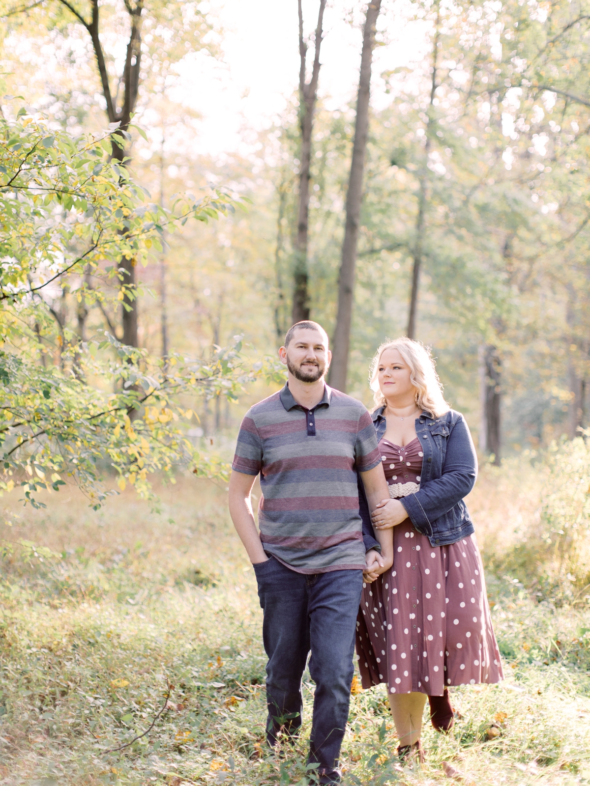 Daniel + Whitney : A Farmyard Engagement - Di Images LLC