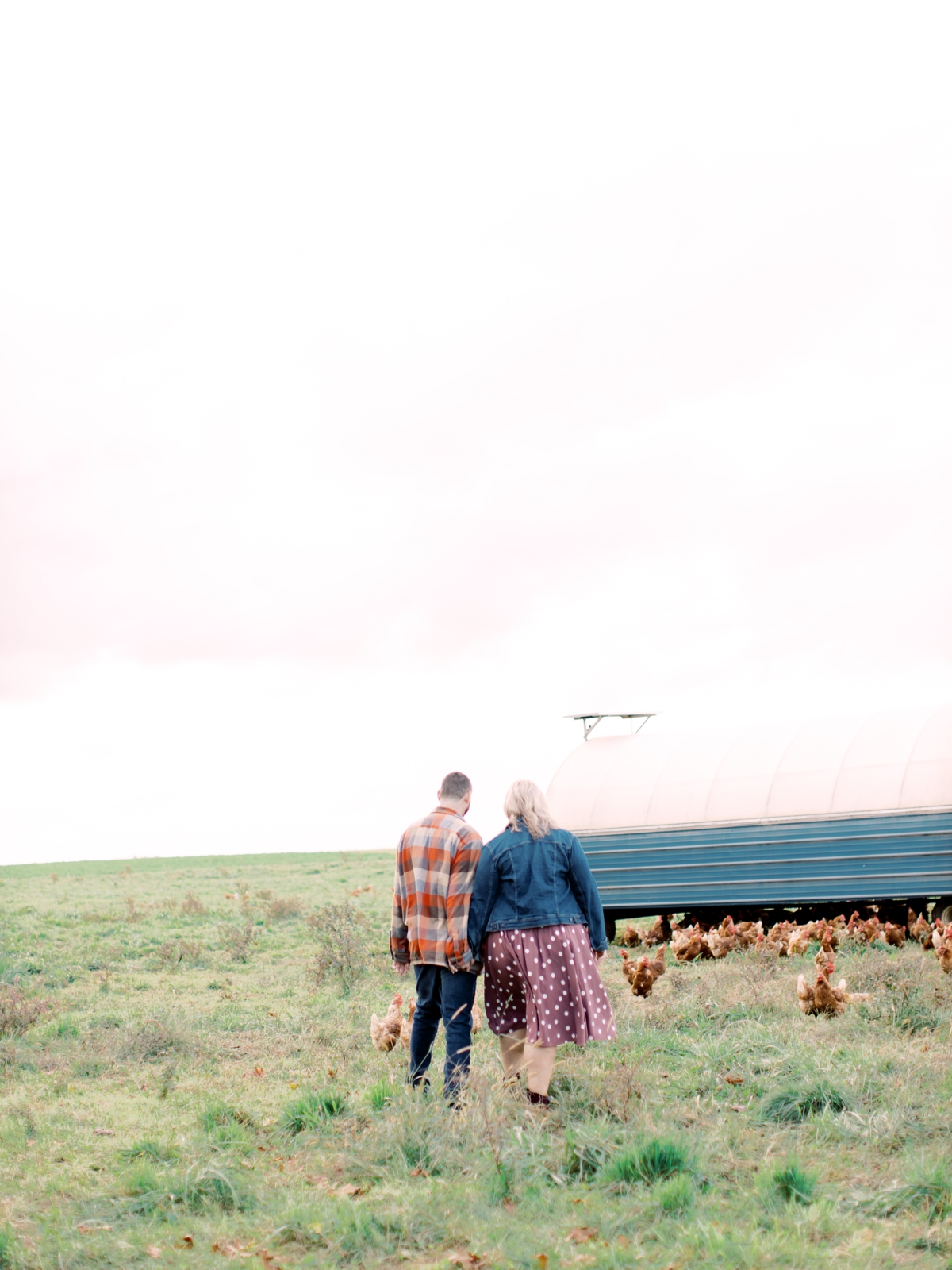 Daniel + Whitney : A Farmyard Engagement | DiImages